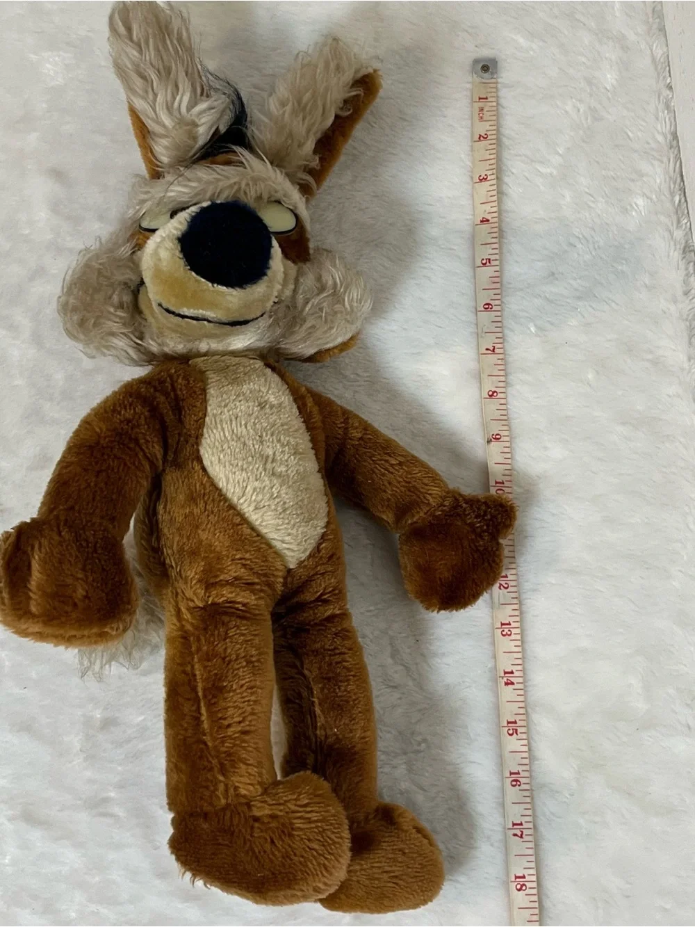 Toys | Vintage Wile E Coyote Plush Warner Bros 19 1991 Looney Tunes ...